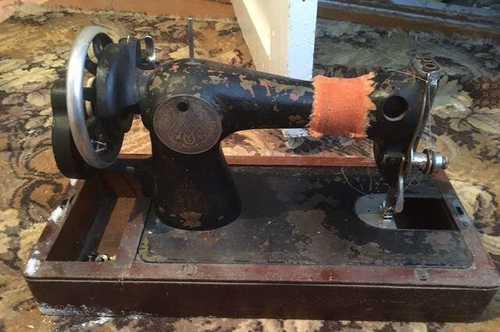 Старинная швейная машинка Подольск