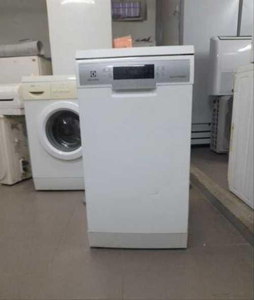 Посудомоечная машина Electrolux ESF4700ROW (1)