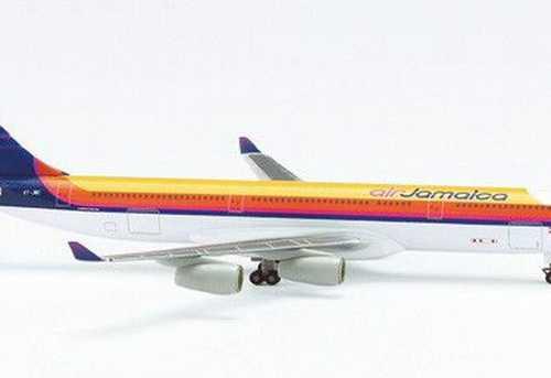 560689 Самолет Airbus A340-300 Air Jamaica 1:400