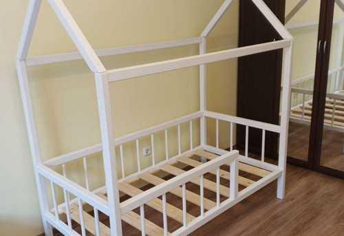 Кроватка домик для детей от 2х лет