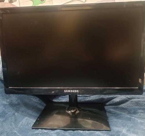 Телевизор/монитор Samsung T19C350EX