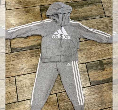 Спортивный костюм adidas детский