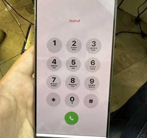 Дисплей iPhone 15 pro max битый