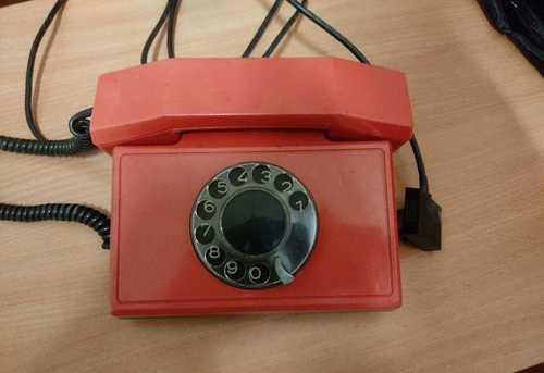 Старинный дисковый телефон СССР