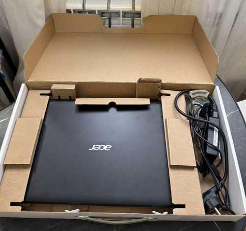 Ноутбук Acer Aspire V5-571G