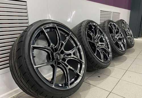 Rays Gram Lights R19 Nitto NT555 G2 275/30 R19
