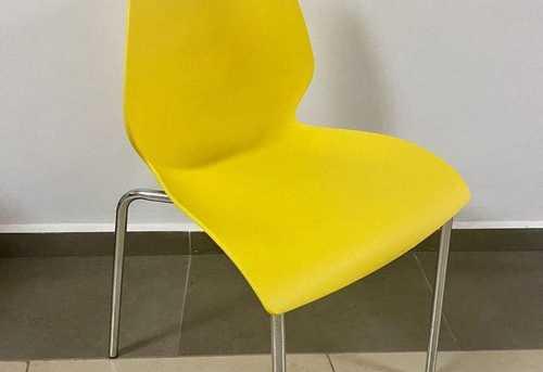 Пластиковые стулья для кафе/офисных помещений/дачи