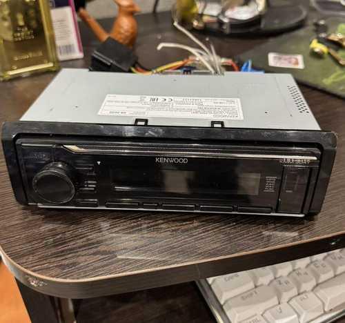 Магнитола Kenwood KMM-304Y