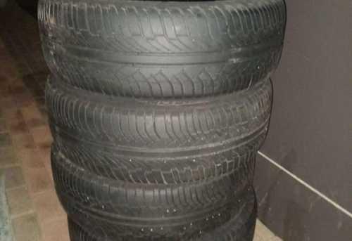 Michelin Latitude Alpin 215/65 R16 98H