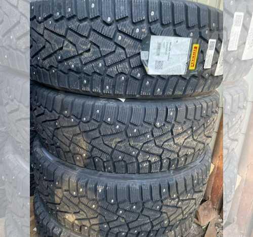 Pirelli Ice Zero 235/55 R20