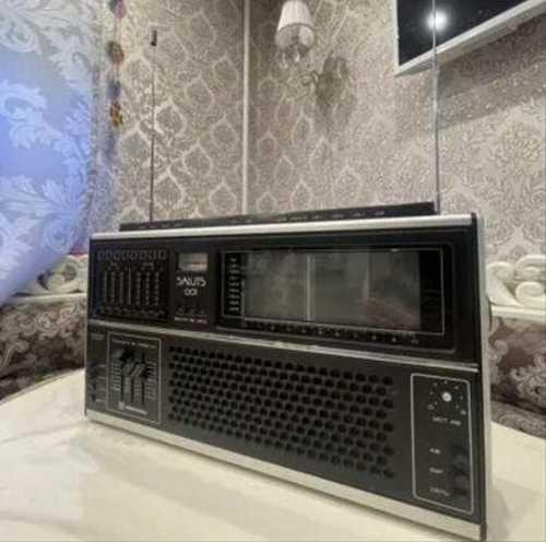 Радиоприемник saluts 001 СССР ретро