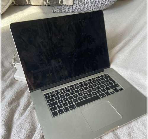 Apple macbook pro A1398