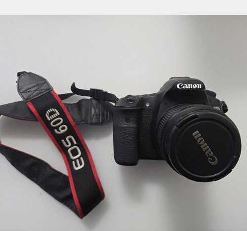 Продам фотоаппарат canon EOS 60D