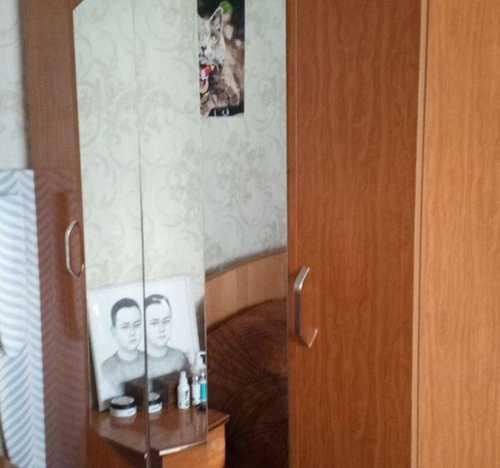 Шкаф для одежды бу