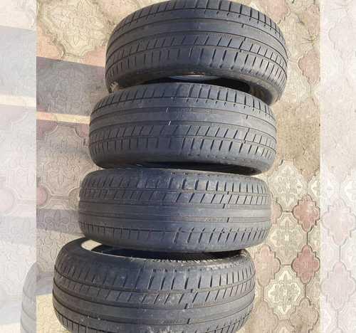Kormoran Road Performance 215/60 R16 99V