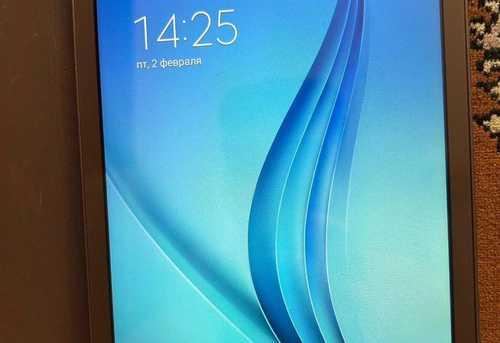 Планшет Samsung Galaxy Tab E 9.6 SM-T561N (2015)