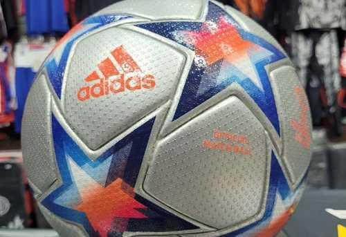 Adidas uefa Women's Champions League Pro OMB