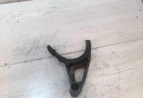 Вилка МКПП Mazda 6 aega09 2005