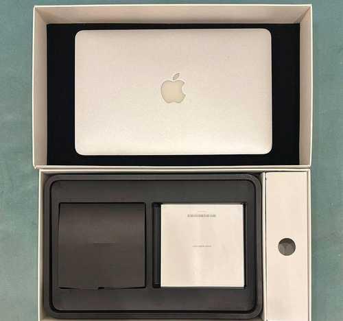 MacBook Air 11 (2011), 256 ГБ, Core i5, 1.6 ГГц, RAM 4 ГБ, Intel HD Graphics 3000