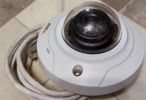 Камера видеонаблюдения Axis Б/у
