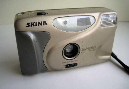 Пленочная 35мм фотокамера Skina AW 220 Japan