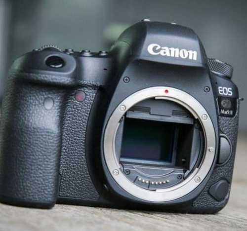 Фотоаппарат Canon 6d mark II body