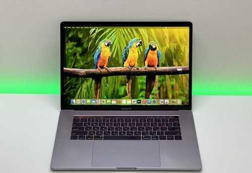 MacBook Pro 15 Core i7 / 32gb / Radeon 4gb