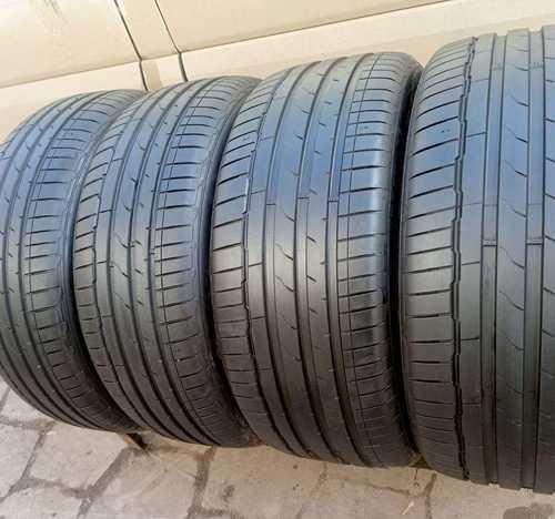 Hankook Ventus S1 Evo 3 EV K127E 265/45 R20 и 235/50 R20 104T