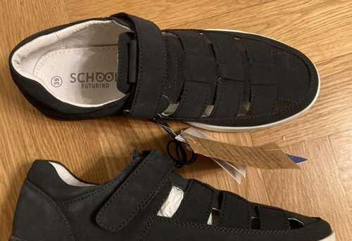 Школьные туфли, сандалии новые 38