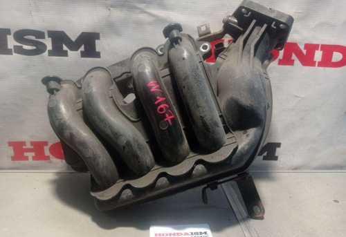 Коллектор впускной Honda Civic 8 4D FD3 LDA2