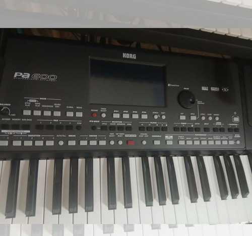 Синтезатор Korg pa 600