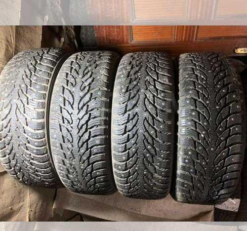 Nokian Tyres Hakkapeliitta 9 215/55 R18