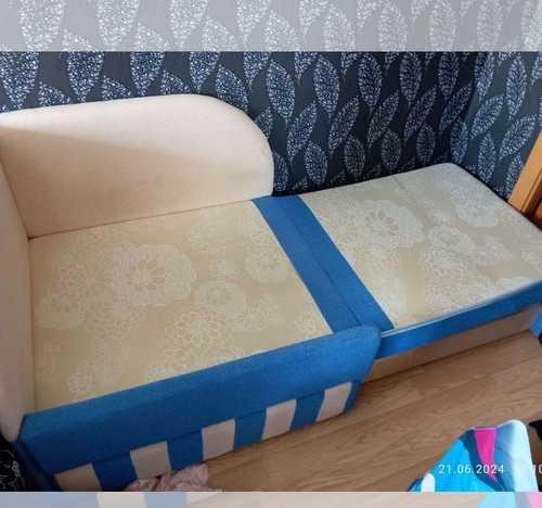 Продам Детское кресло-кровать