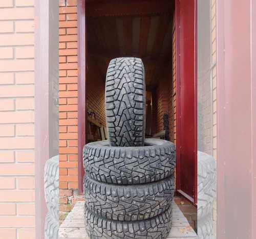 Pirelli Ice Zero 215/65 R16 103T