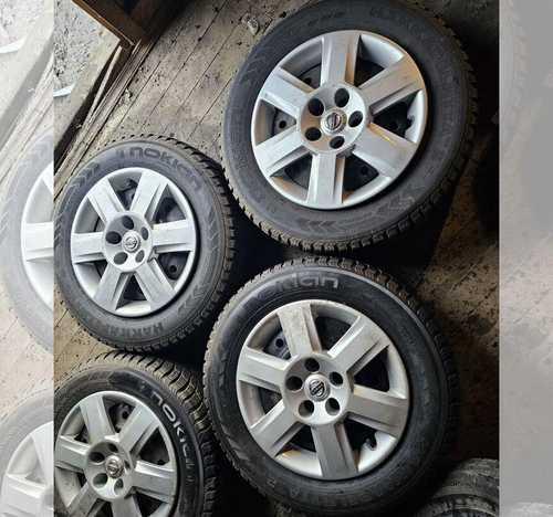 Колеса зимние R15 Nissan 5x105