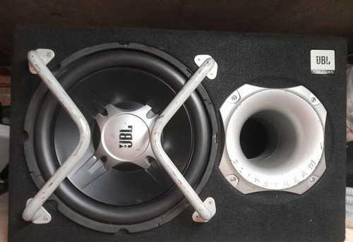 Сабвуфер JBL GT5-1204BR