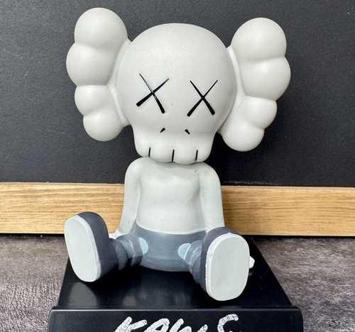 Фигурка Kaws 12 см