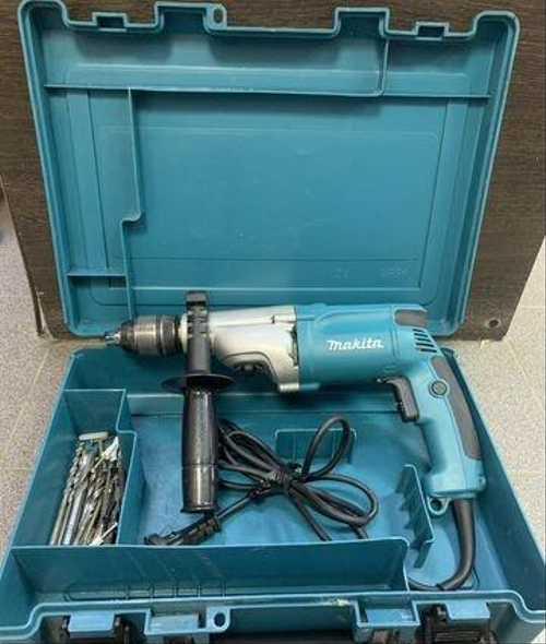 Ударная дрель Makita HP2051