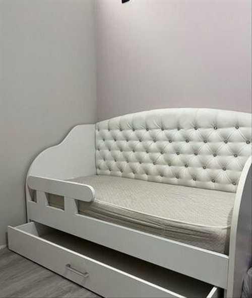 Кровать с икеи с ящиками