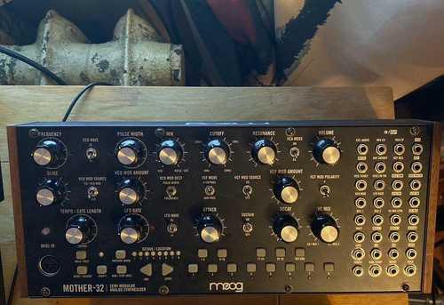 Moog mother 32