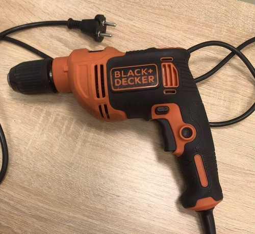 Дрель ударная Black+Decker