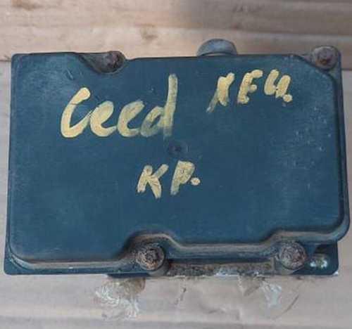 Блок ABS KIA Ceed ED