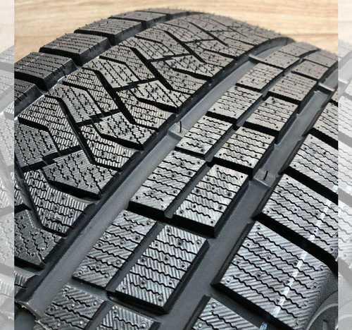 Triangle Snowlink TWT02 265/50 R20 111V