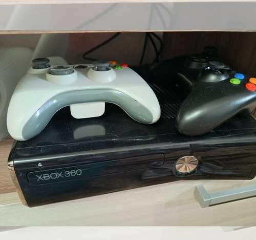 Xbox 360 slim прошитый