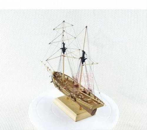 Сборная модель корабля New Port. Масштаб 1:70