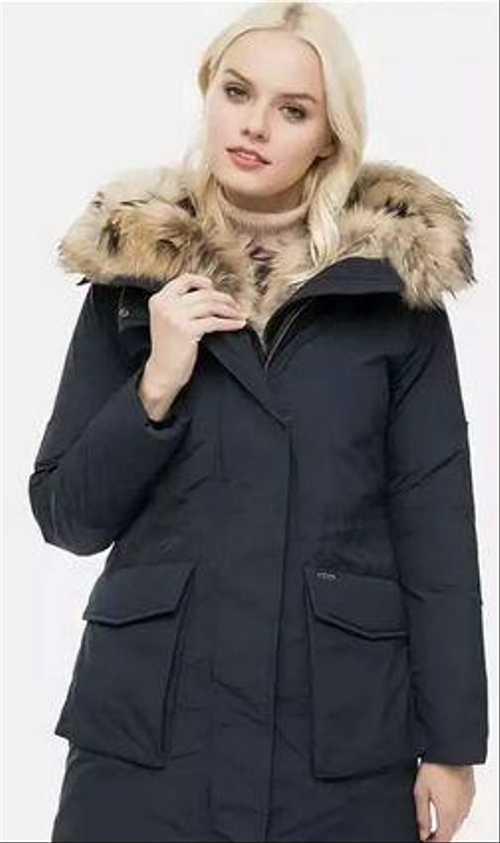 Парка Woolrich новая