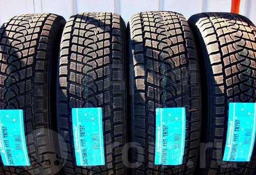 Triangle TR797 245/70 R16 111T