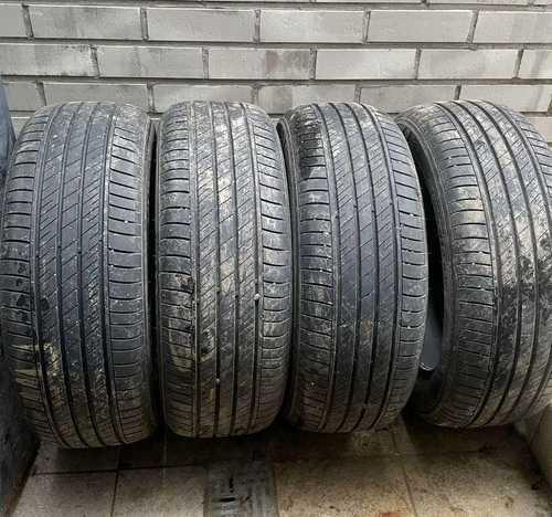 Kumho Solus HS63 225/55 R18