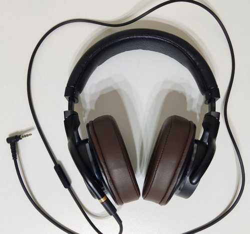 Наушники Sony MDR-1A