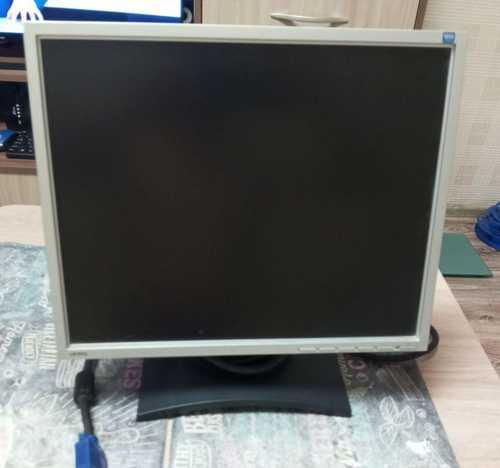 Монитор Benq FP73G